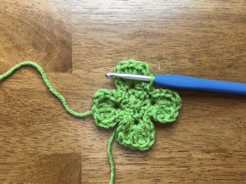 Lucky Little Crochet Shamrocks, Free Pattern and Instructions Sugar ...