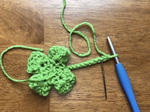 Lucky Little Crochet Shamrocks, Free Pattern and Instructions Sugar ...